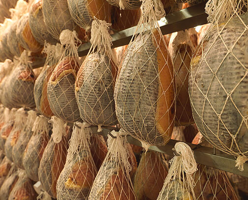 Salumificio tipico Valtellinese | Salumi Menatti